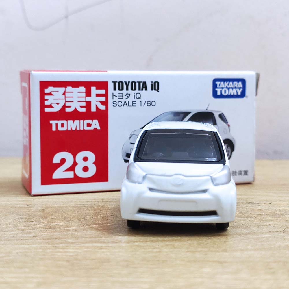 Xe ô tô mô hình Tomica Toyota IQ trắng No.28 (Full hộp) - 65,000 ...